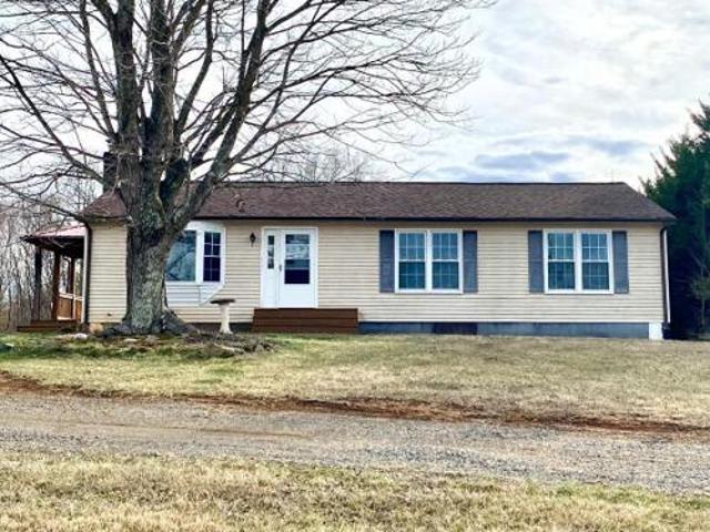 98 School House Rd, Washington, VA 22747