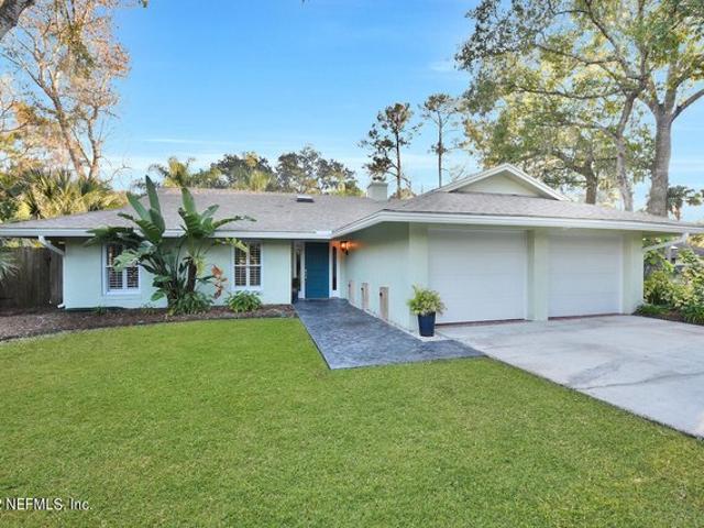 98 Sanchez Dr E, Ponte Vedra Beach, FL 32082