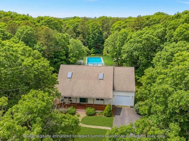 98 Sandwich Rd, Teaticket, MA 02536