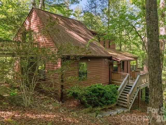 98 Skyline Dr, Hendersonville, NC 28791