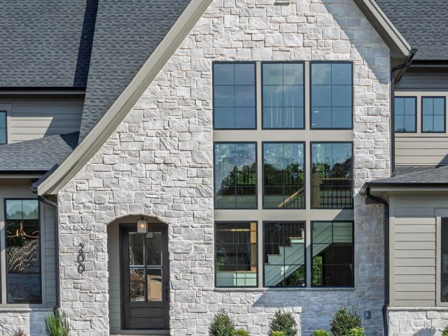 98 Summit Terrace Drive