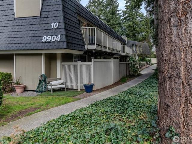 9904 NE 124th St Apt 1005, Kirkland, WA 98034