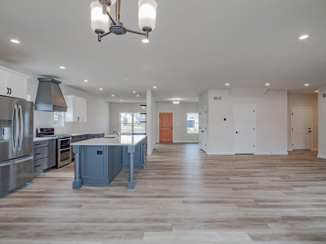 9905 Beacon Pointe Lane