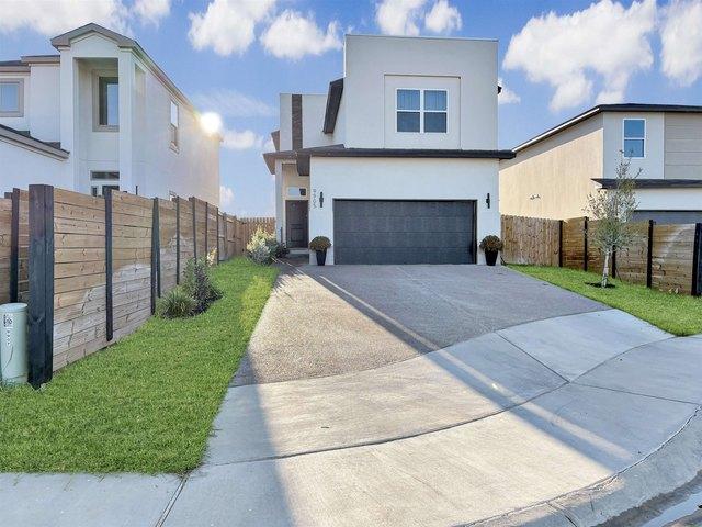9905 Rosary Ln, Laredo, TX 78045