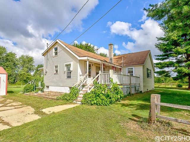 9905 52nd Ave, Allendale, MI 49401