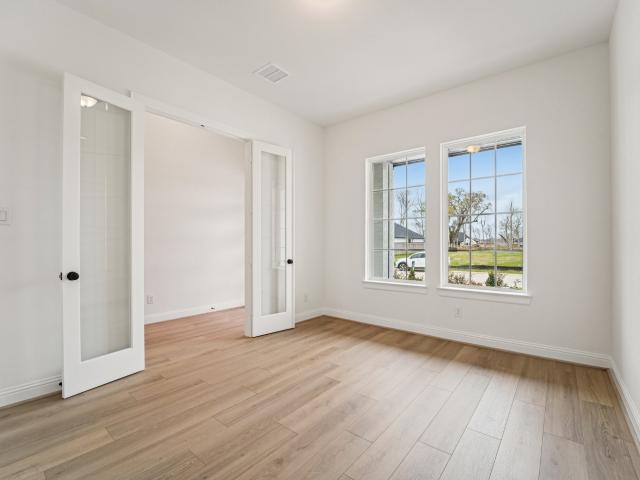 9906 Hunters Run Drive