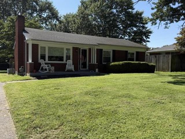 9906 Stonestreet Rd, Louisville, KY 40272