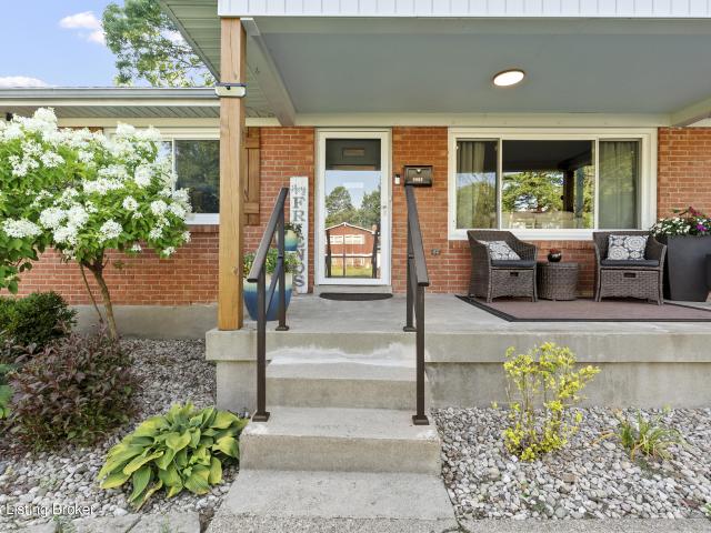 9906 Sunkist Way