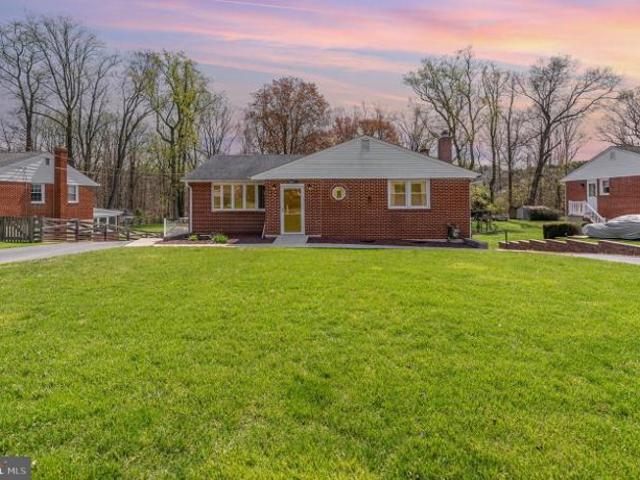 9907 Richlyn Dr, Perry Hall, MD 21128