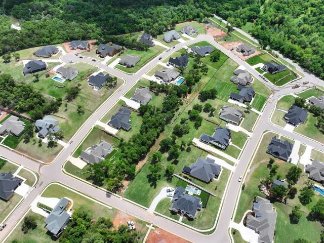 9908 Shadow Creek Trail