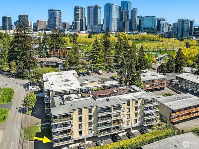 9909 NE 1st St Apt 104, Bellevue, WA 98004