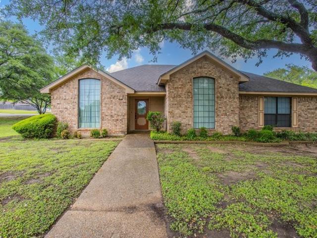 9900 Oak Ridge Cir, Woodway, TX 76712