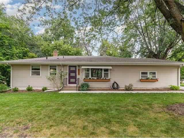 9900 Cedar Lake Rd, Minnetonka, MN 55305