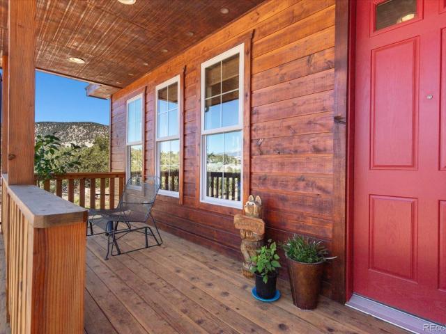 9900 E Cheyenne Circle