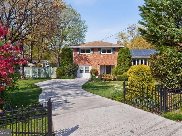 9900 Fernwood Rd, Bethesda, MD 20817
