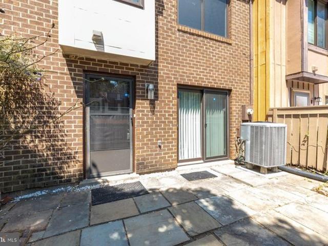 9900 Forest View Pl, Montgomery Village, MD 20886