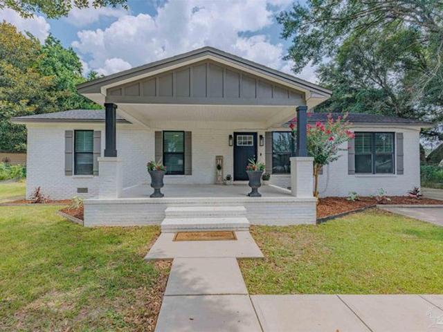 9900 Pine Meadow Ln, Pensacola, FL 32534