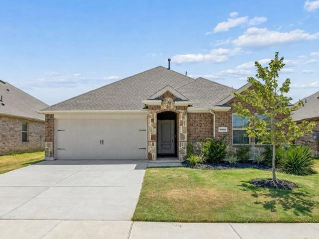 9900 Tinsley St, Aubrey, TX 76227