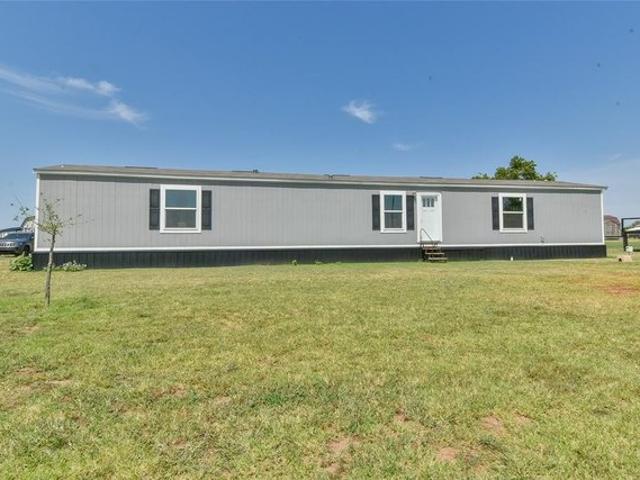 9901 N Gregory Rd, Yukon, OK 73099
