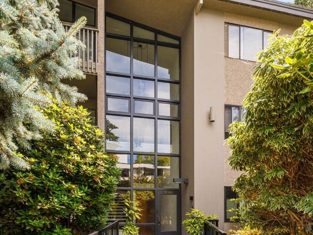 9901 NE 4th Street # 1