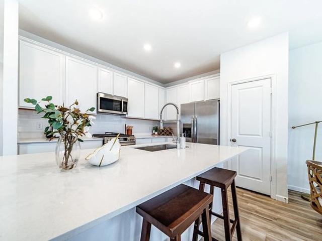 9901 Kilkenny St, Rosharon, TX 77583