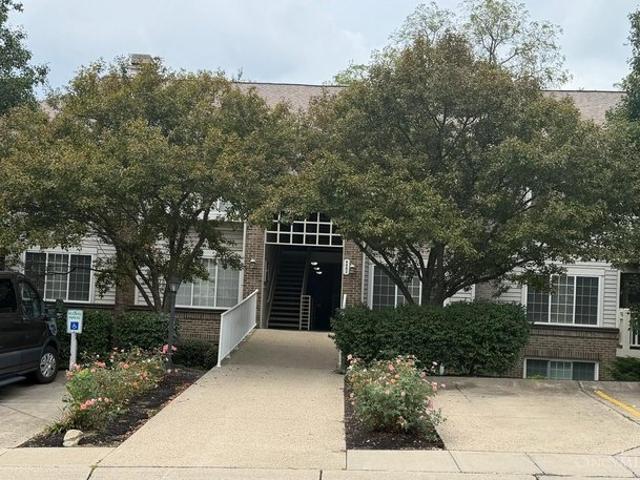 9901 Regatta Dr Unit 105, Colerain Township, OH 45252