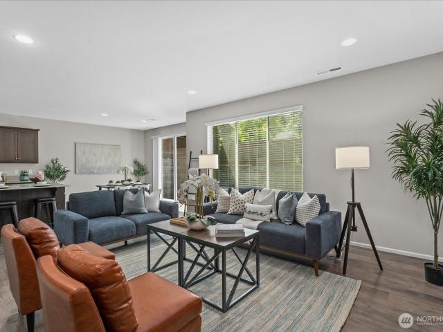 9901 13th St SE, Lake Stevens, WA 98258 | MLS #2551