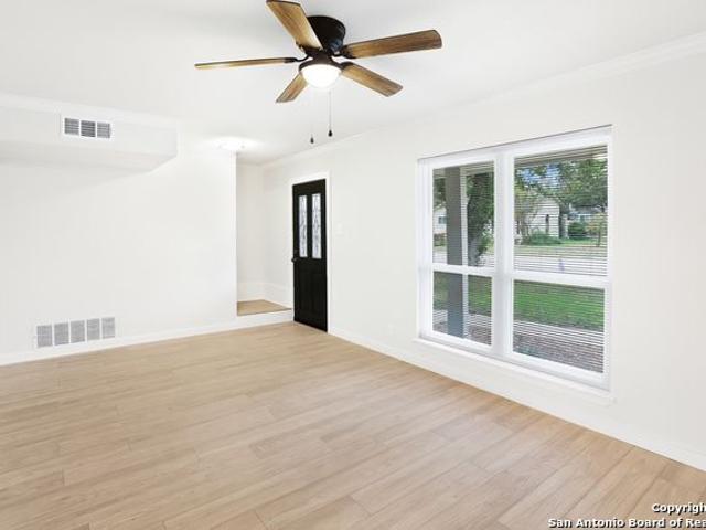 9902 Lorene Ln, San Antonio, US, TX