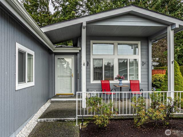 9903 E 195th Street Ct E