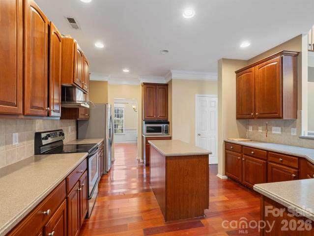 9903 Southampton Commons Dr, Charlotte, NC 28277 | MLS #4368