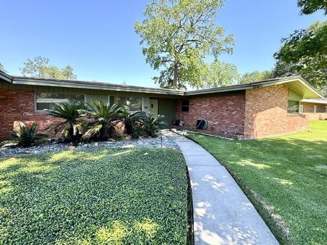 990 20th St, Beaumont, TX 77706