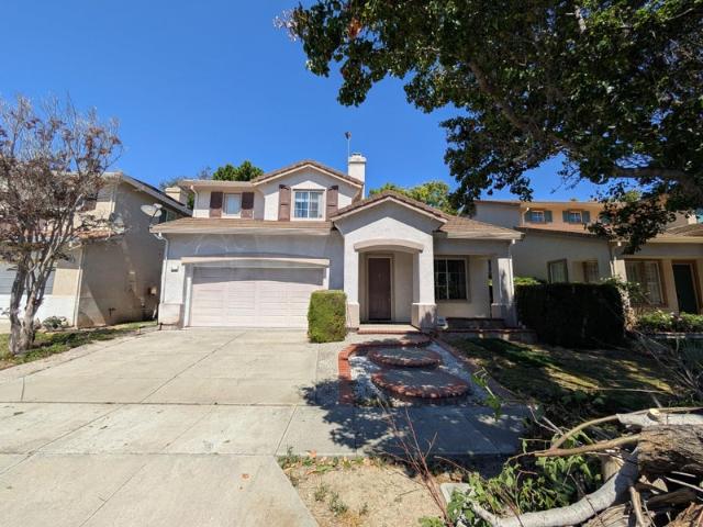 $990 / 5br 1 2 Bedrooms for Rent