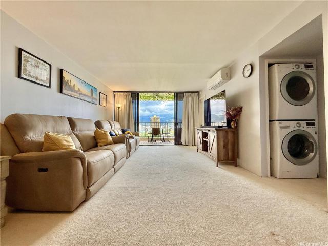 990 Ala Nanala St, Unit 19A, Honolulu, HI 96818 | MLS #202604 | Compass