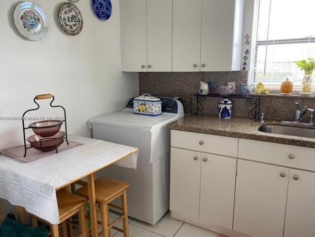 990 Biarritz Dr #403, Miami Beach, FL 33141