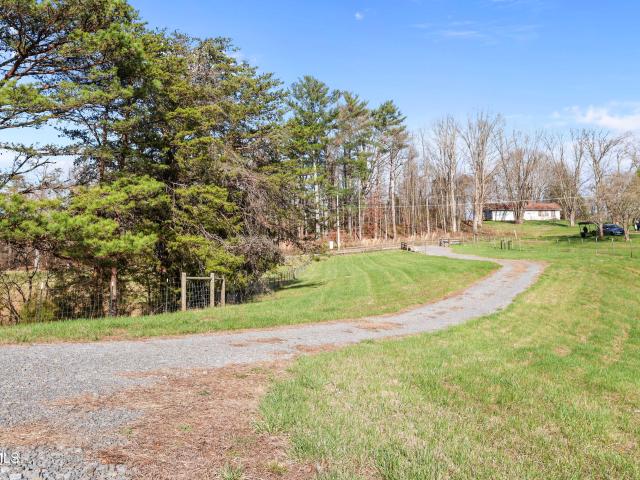 990 Bullock Hollow Road