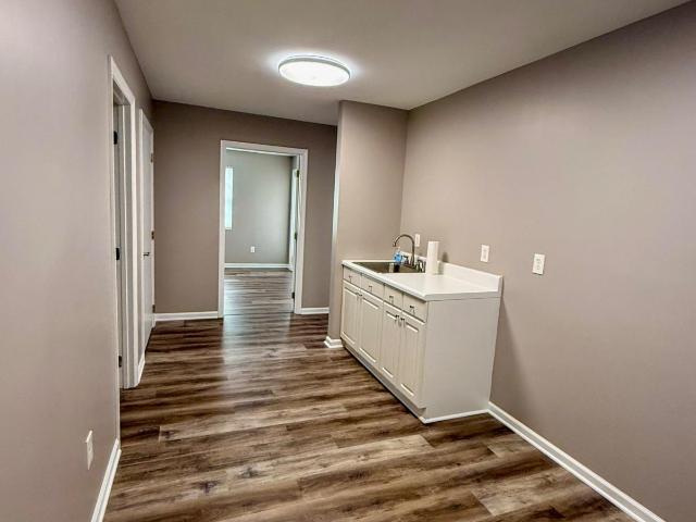 990 E Main Street 8