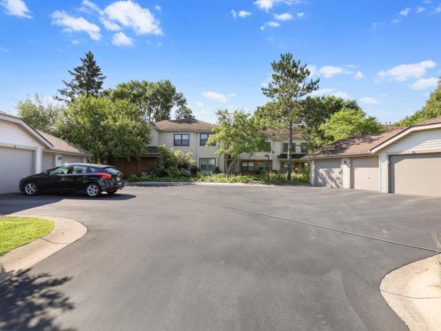 990 Kensington Trail # 107