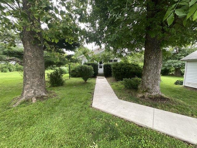 990 N 1875 St, Saint Peter, IL 62880