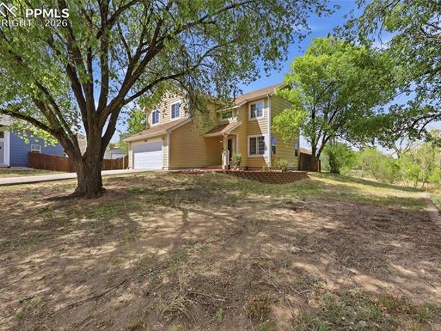 990 Ridgebury Place