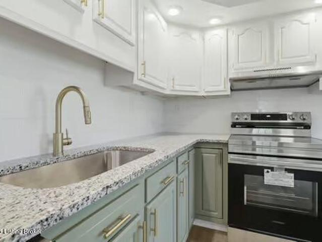 9914 Appollo Ln