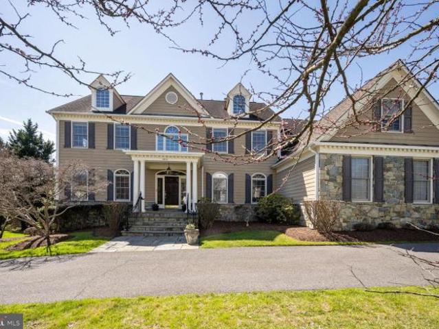 9914 Woodford Rd, Potomac, MD 20854
