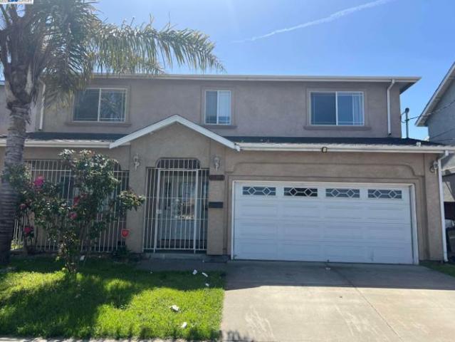 9915 Bernhardt Dr, Oakland, CA 94603