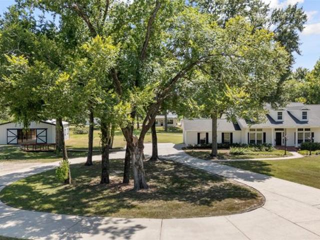 9915 Hufsmith Kuykendahl Rd, Tomball, TX 77375