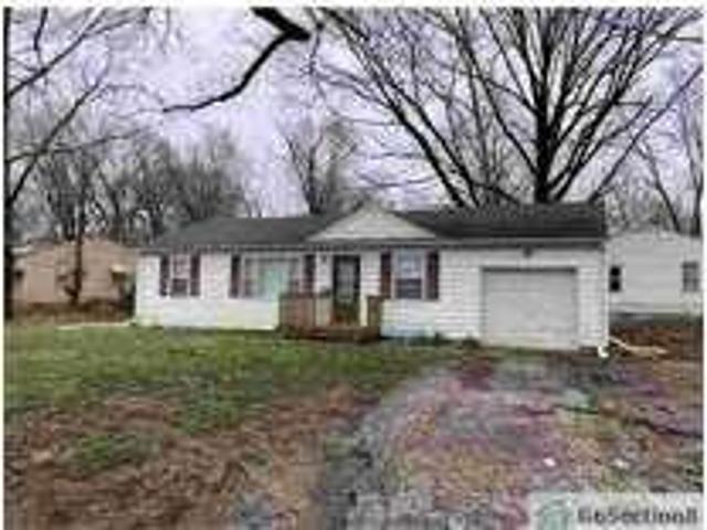 9915 Hillcrest Rd