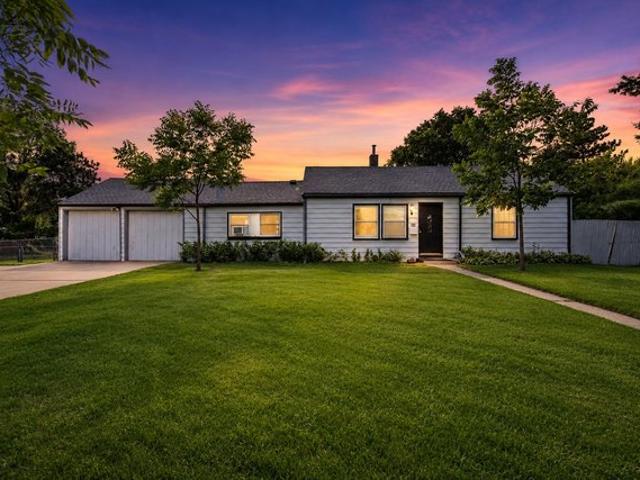 9916 2nd Ave S, Bloomington, MN 55420