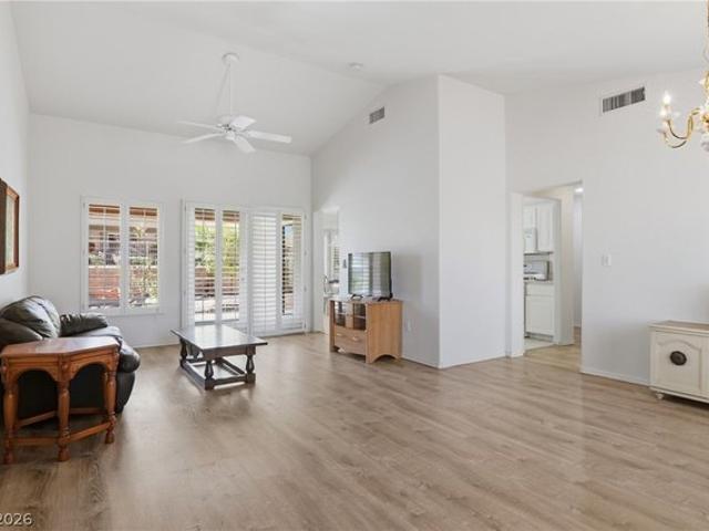 9917 Woodhouse Dr, Las Vegas, NV 89134