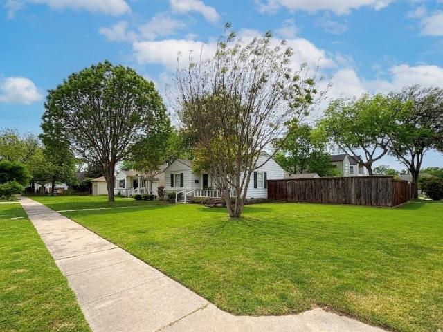 9919 Dresden Drive