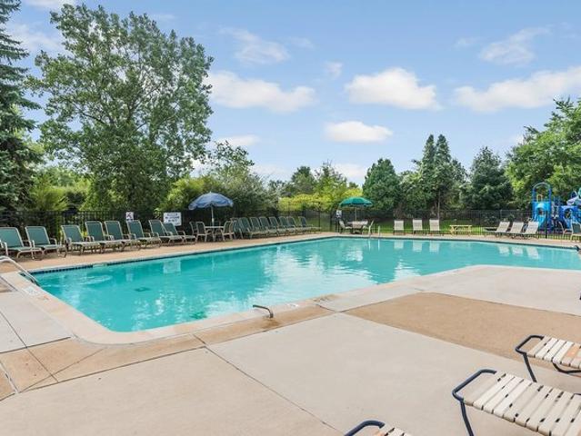 9910 Geraldine St, Ypsilanti, MI 48197
