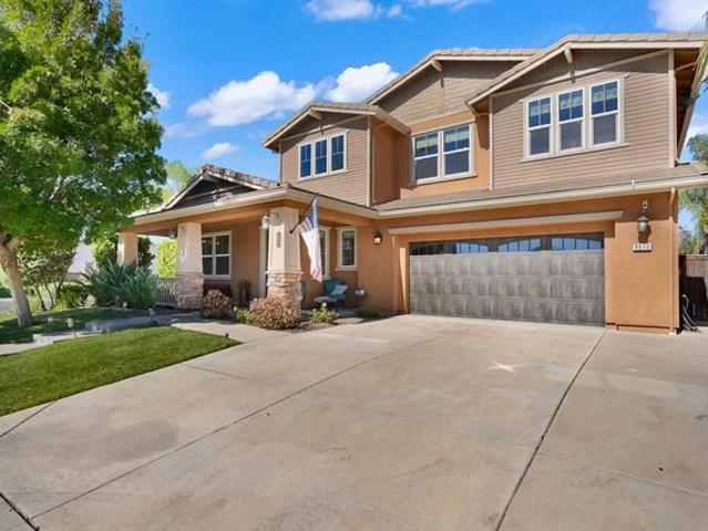 9910 Penela Way, Elk Grove, CA 95757