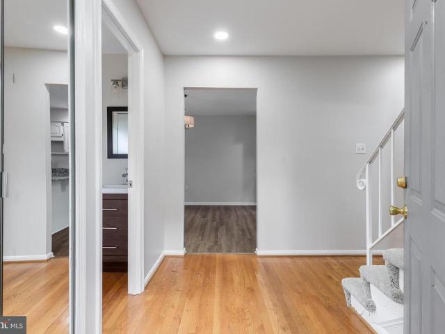 9911 Finian Court